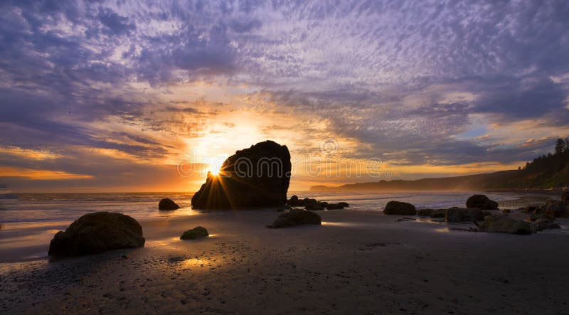 Ruby Beach at Sunset stock image. Image of ruby, clouds - 95173115
