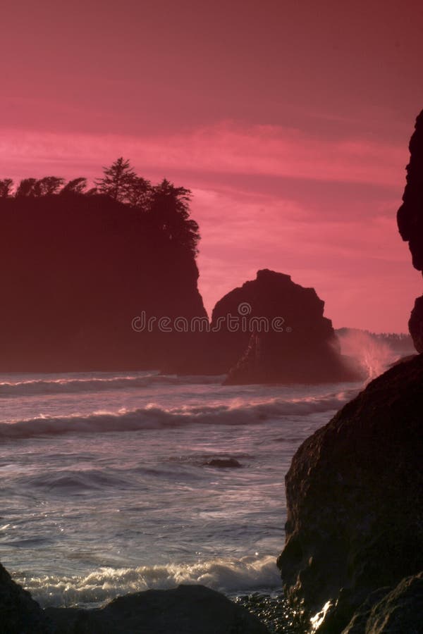 Ruby Sunset Over Ocean ~ Sun Beams Stock Image - Image of coast, fall ...