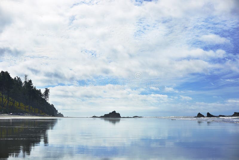 Ruby Beach, Washington stock image. Image of beach, reflection - 65579165