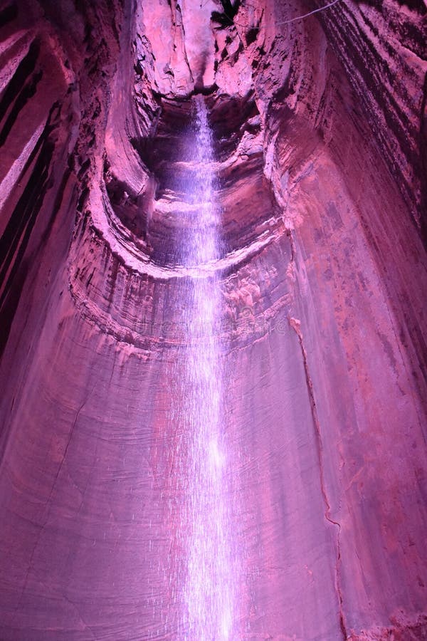 Ruby Falls in Chattanooga, Tennessee Editorial Stock Photo - Image of ...