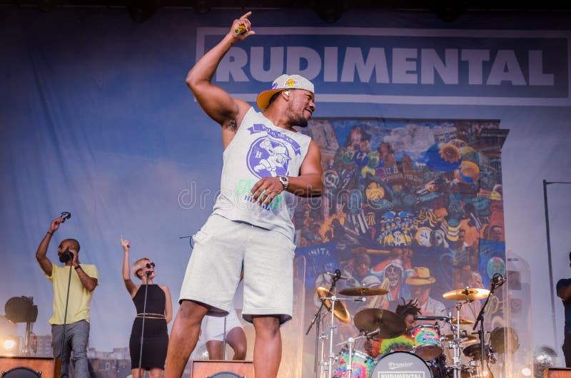 Rudimentario imagen de archivo editorial. Imagen de concierto - 42825114