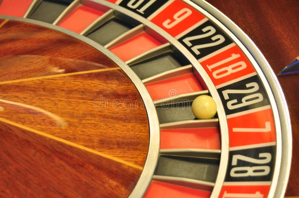 Rueda de ruleta imagen de archivo. Imagen de vuelta, ruleta - 37929245