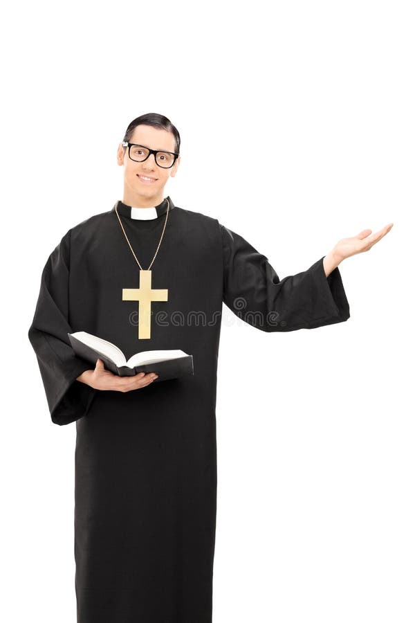 Ruhiger Junger Priester, Der Eine Bibel Hält Stockbild - Bild von bibel ...