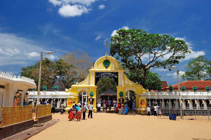 Ruhunu Maha Kataragama Devalaya, Sri Lanka Redaktionell Foto - Bild av ...