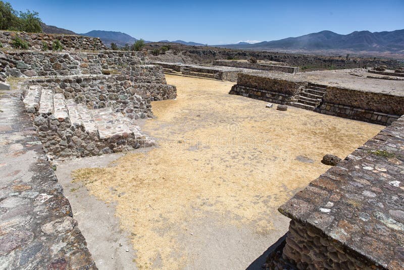 Ruinas aztecas de Yagul imagen de archivo. Imagen de azteca - 101699911