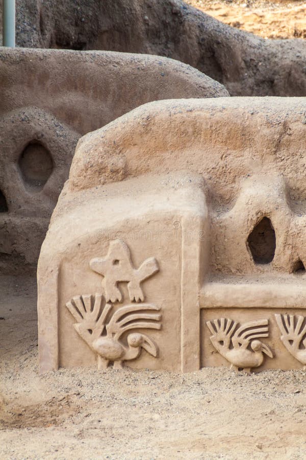 Ruinas De La Ciudad Chan Chan Del Adobe Imagen de archivo editorial ...