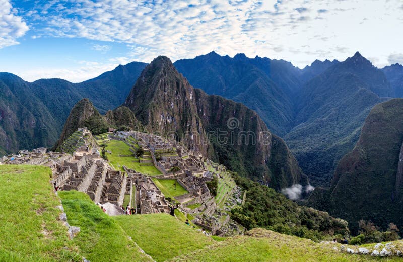 Ruinas de Machu Picchu imagen de archivo. Imagen de latino - 131727251