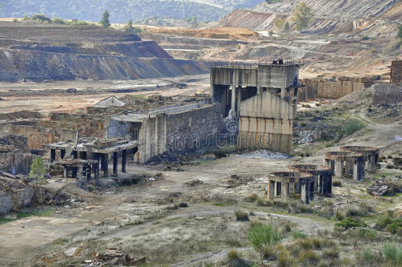 Ruinas De Minas De Río Tinto, España Imagen de archivo - Imagen de ...