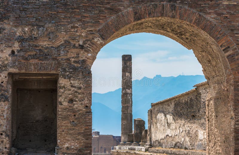 Ruinas De Pompeya Antiguo, Italia Foto de archivo - Imagen de famoso ...