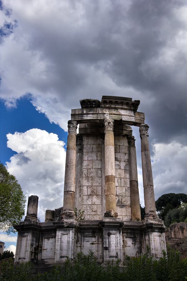 Ruinas Del Imperio Romano En Roma Italia Foto de archivo - Imagen de ...