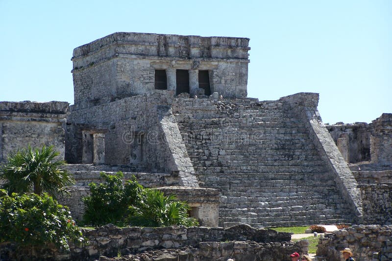 Ruinas mayas foto de archivo. Imagen de caribe, pasos - 12389808
