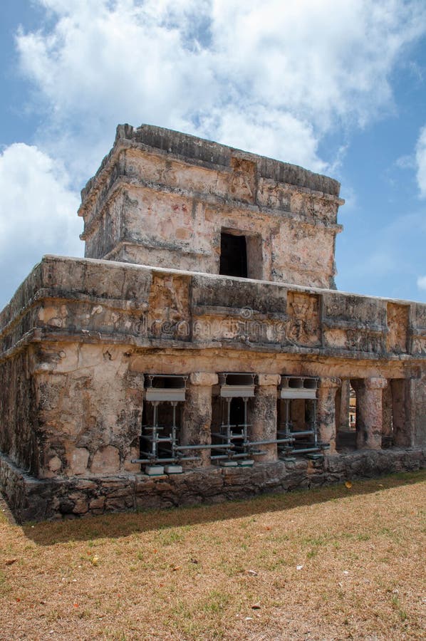 Ruinas mayas foto de archivo. Imagen de cultura, turista - 43915006