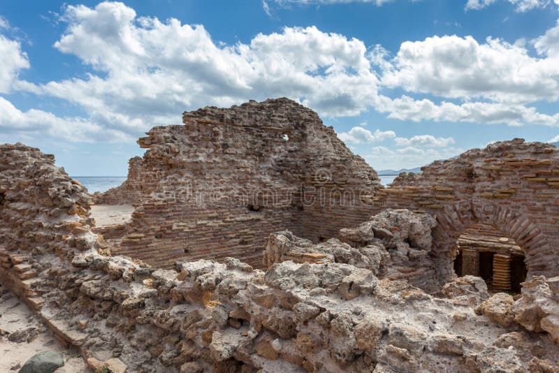 Nora Ruins Sardinia foto de archivo. Imagen de isla, antiguo - 66169640