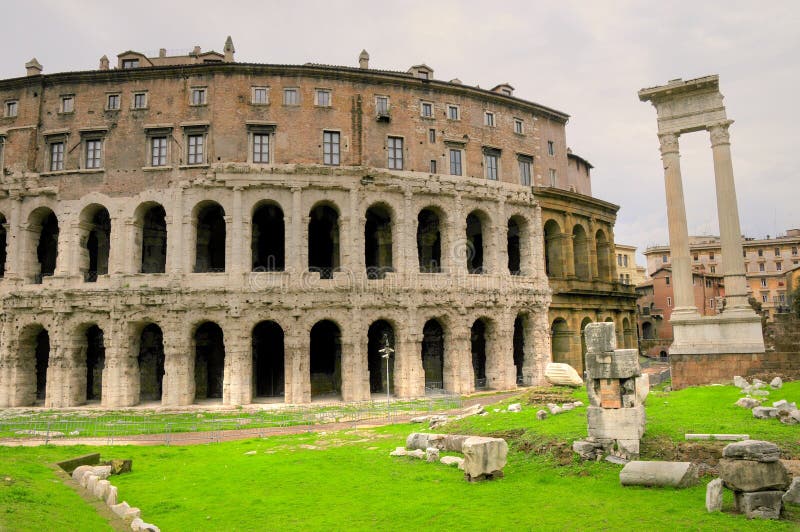 Construction Antique De Ruine De Rome De Ville De Rome Photo stock ...