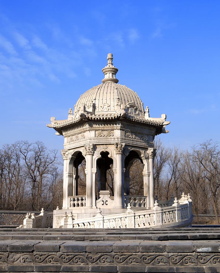 Ruine-Labyrinth China-Peking Yuanmingyuan Stockbild - Bild von blau ...