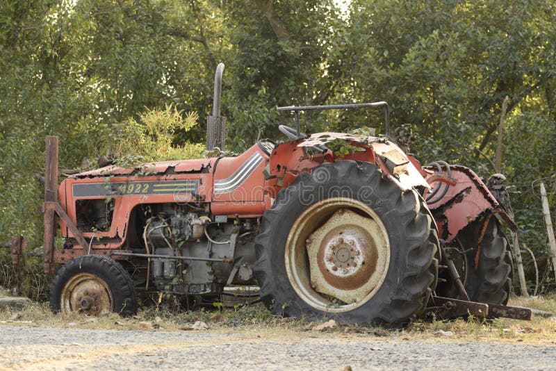 A Ruined Tractor Vehicle Left Abandoned Editorial Stock Image - Image ...