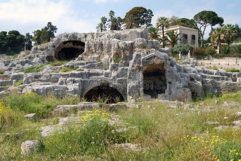 Ruines photo stock. Image du grec, culture, célèbre, historique - 14159616