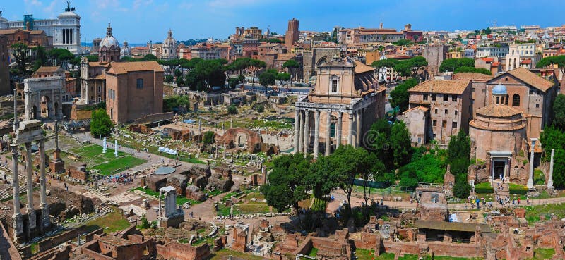 Ruines romaines à Rome image stock. Image du bleu, voûte - 18971605