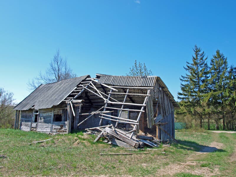 Ruinous country house stock image. Image of rural, russian - 41826167