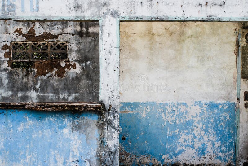 Ruins of an Abandoned House Stock Photo - Image of ancient, live: 83339036