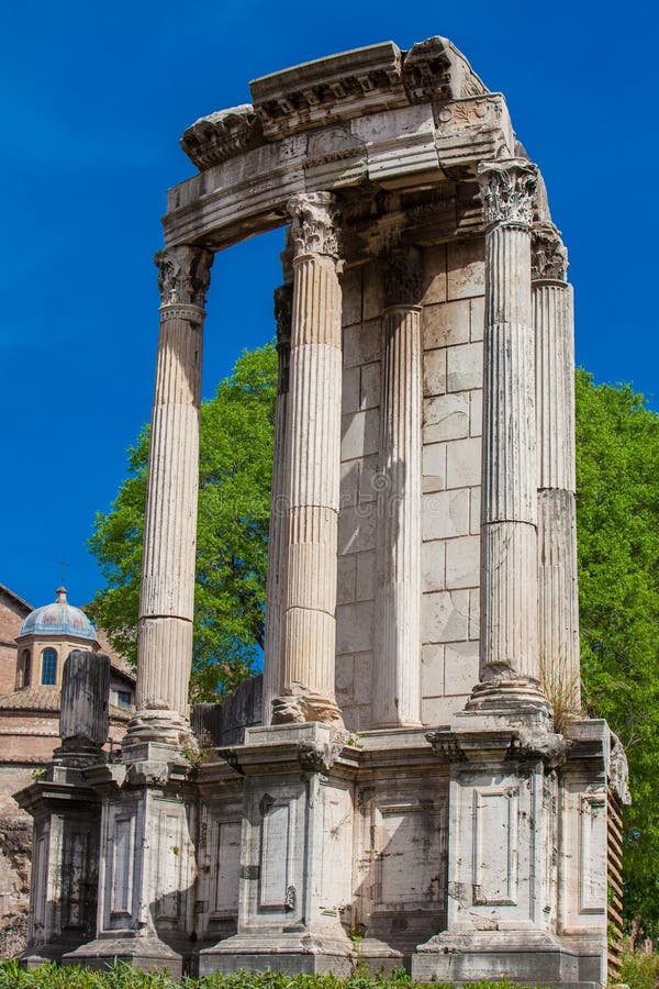 Ruins of the Ancient Temple of Vesta at the Roman Forum in Rome Stock ...