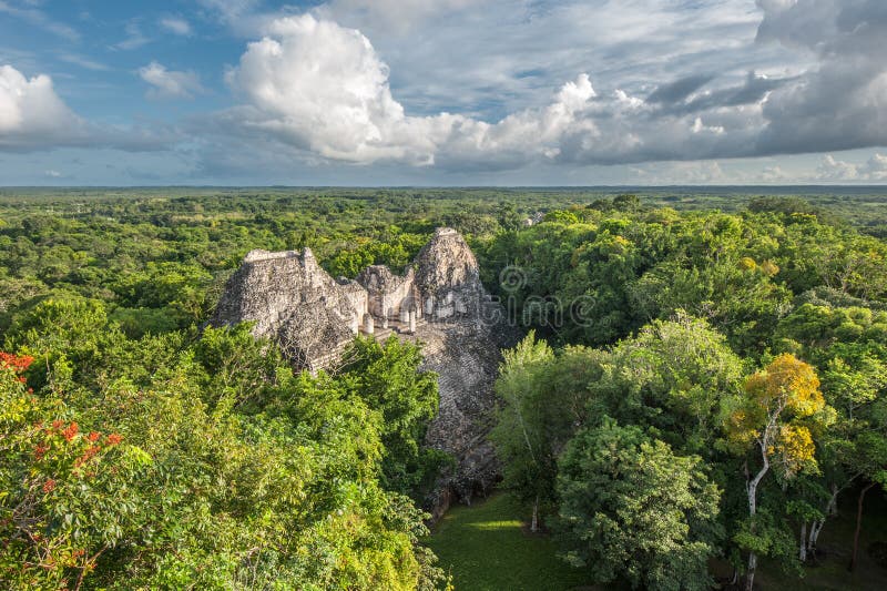 Becan Maya Temple in the Yucatan, Mexico. Stock Photo - Image of maya ...
