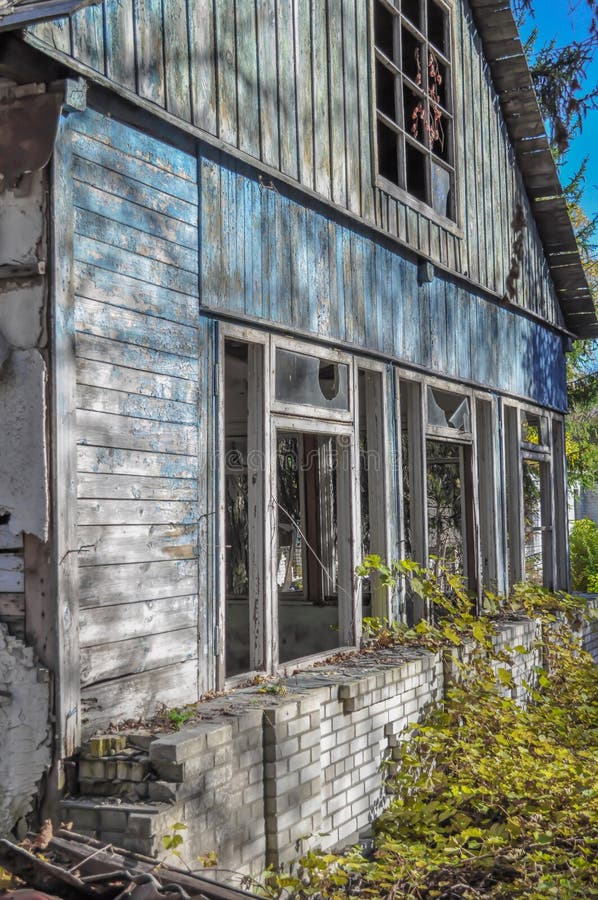 Old windows stock image. Image of ruins, architecture - 356667845