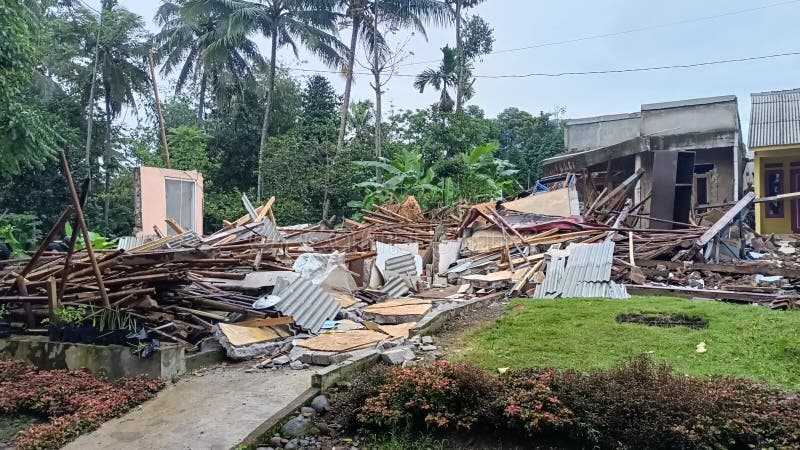 Ruins Caused by the Earthquake Editorial Stock Photo - Image of quake ...