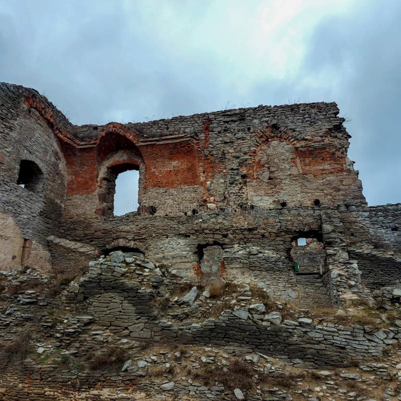 The Ruins of the Medieval Fortress in Deva, Romania Stock Image - Image of medieval, historical ...