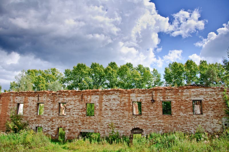 Ruins of an old building stock image. Image of leaf, built - 10659015