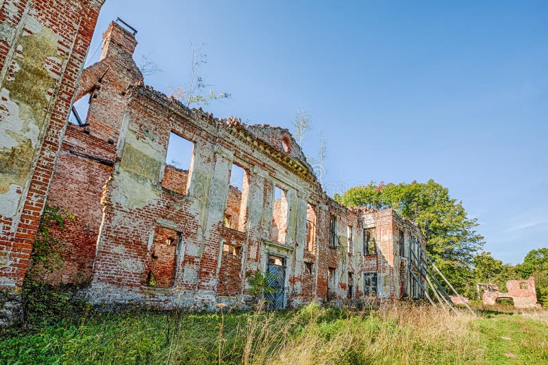 The Ruins of the Old Manor House Stock Image - Image of destruction ...