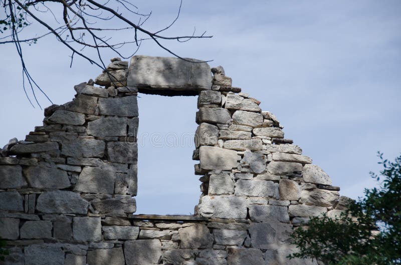 Ruins of an Old Stone Home stock photo. Image of house - 42222982
