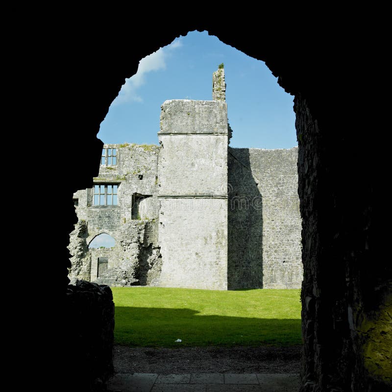 Ruins of Roscommon Castle, County Roscommon, Ireland Stock Photo ...