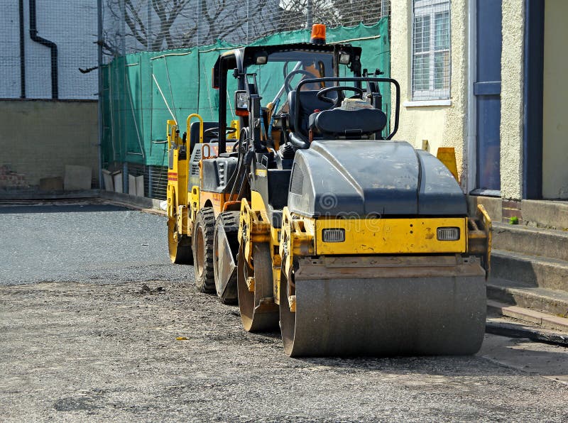 Rullo Compressore Del Catrame Fotografia Stock - Immagine di strada ...