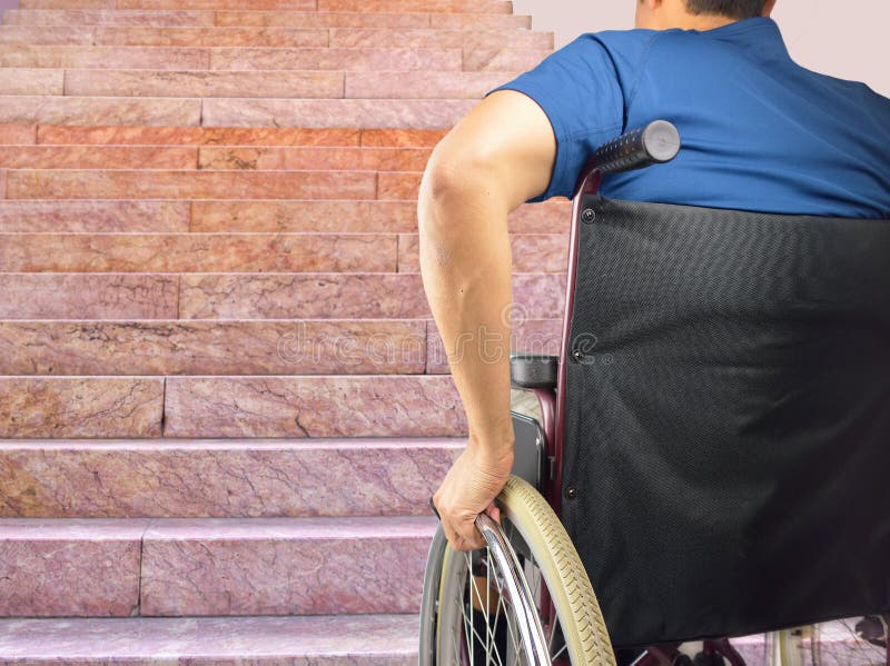 Rullstol och trappa arkivfoto. Bild av hälsa, stöd, besvikelse - 102398864