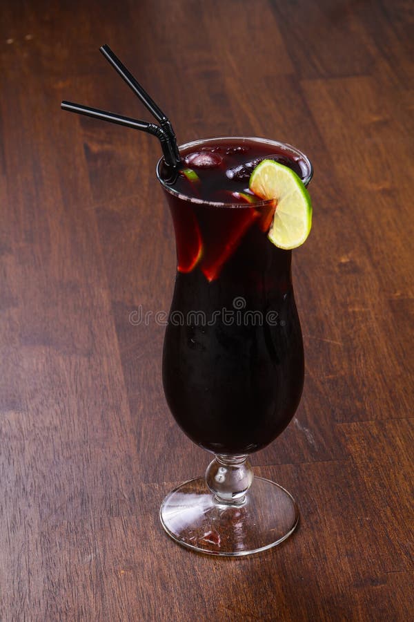 Rum and Cola Cocktail Served Lime Stock Photo - Image of citrus, sweet ...