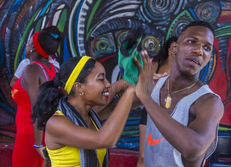 Rumba en Havana Cuba foto editorial. Imagen de alineada - 75431731