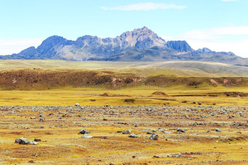 Ruminahui Volcano in Ecuador Immagine Stock - Immagine di montagna ...