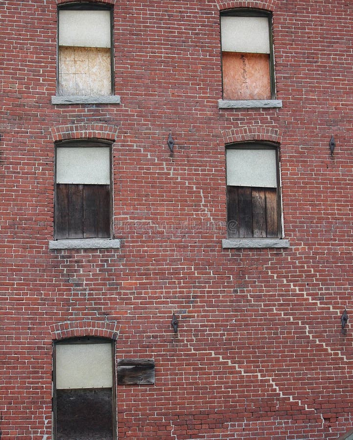 Old Rundown Building Stock Photos - Download 7,618 Royalty Free Photos