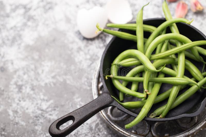 Runner Beans Cooking Recipe Stock Photo - Image of string, view: 128339988