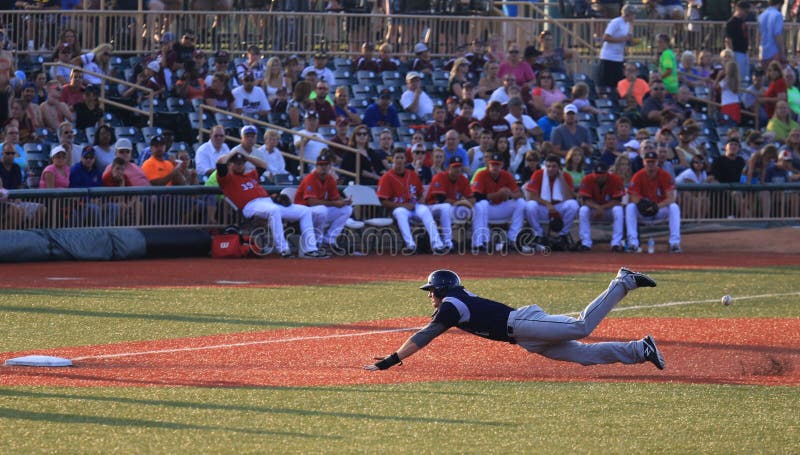 Runner at the diving base editorial image. Image of action - 49813025