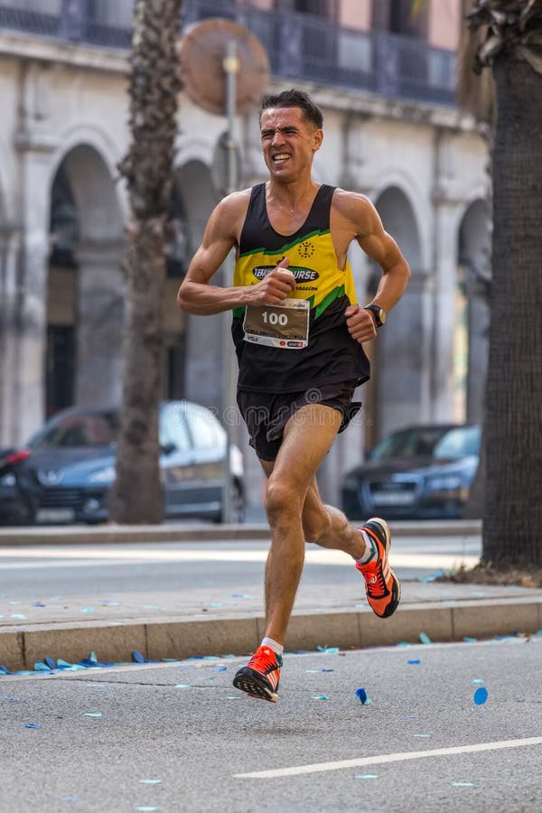 Runner of 10000m editorial stock photo. Image of athletics - 79998143