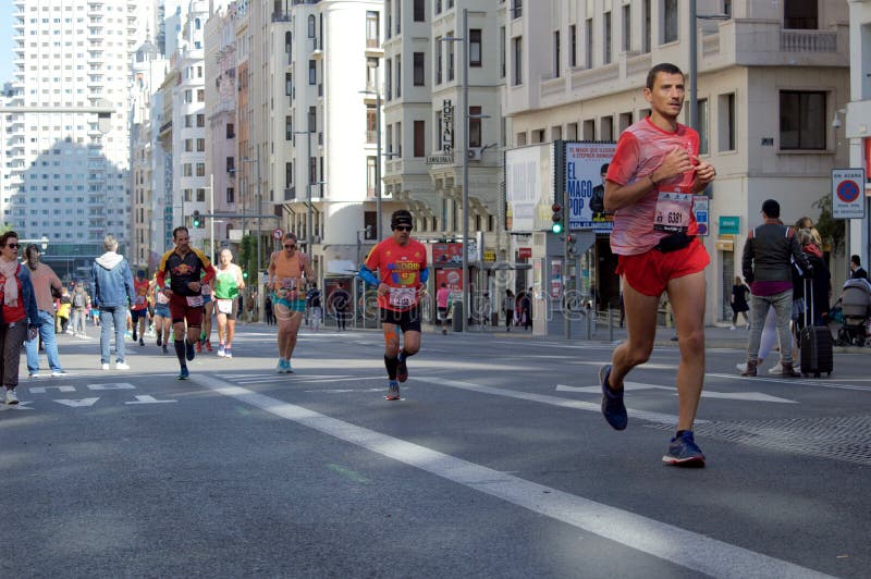 Runners in the Madrid Marathon Editorial Image - Image of sport ...