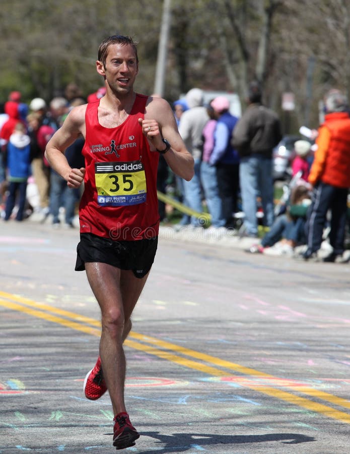Runners Running Up Heartbreak Hill Editorial Image - Image of hill ...