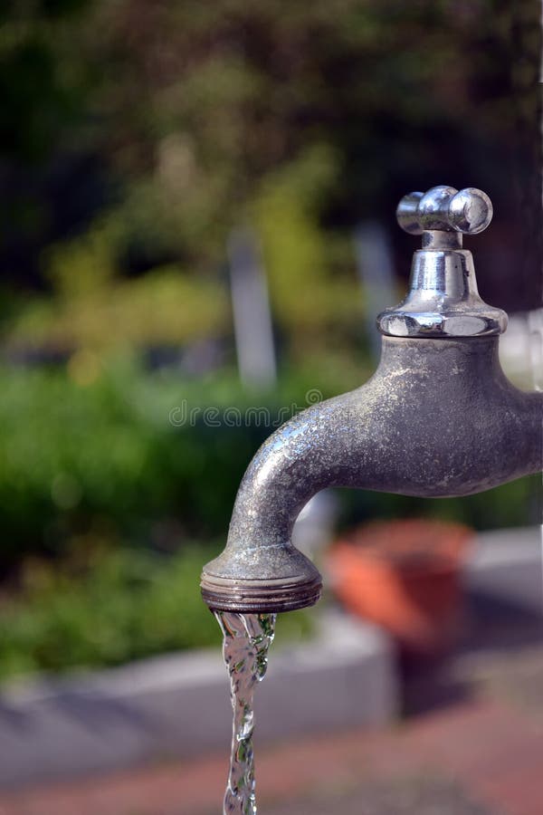 A Running Garden Faucet Tap Stock Image - Image of close, home: 19294887