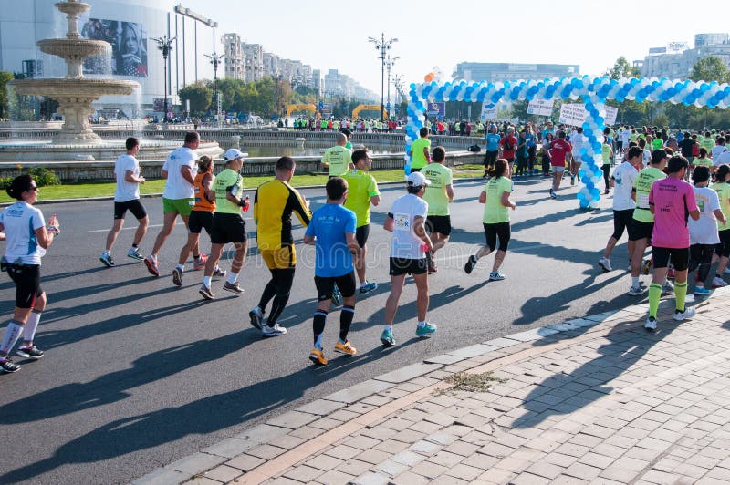 Running people editorial image. Image of sponsor, people - 60387280