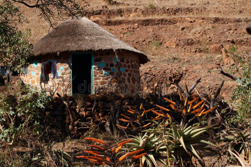 Traditional African Mud Brick House Thatched Roof Stock Photos - Free ...