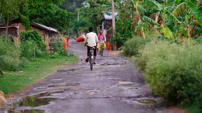 Image of cycle at street editorial photography. Image of bihar - 256136872