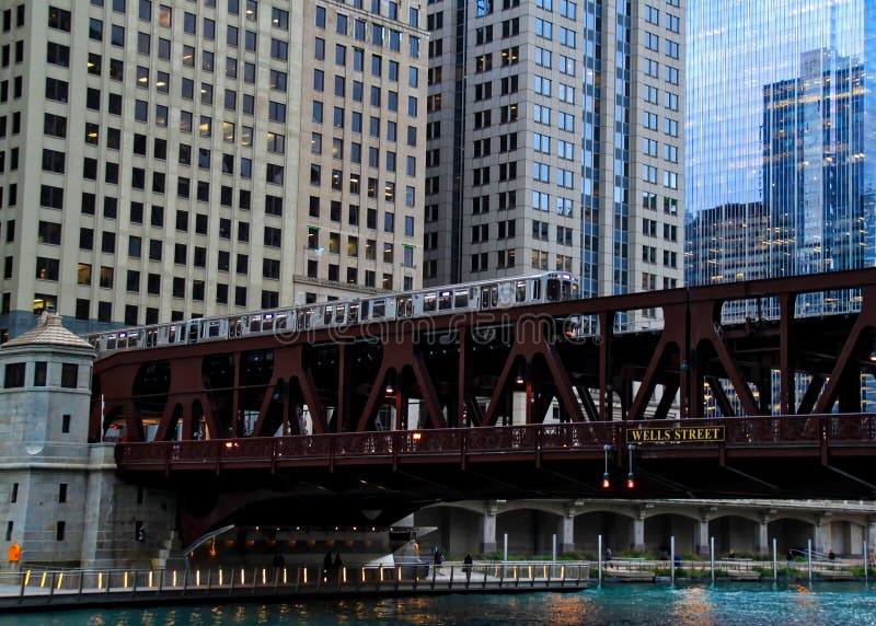 Elevated El Loop Train Lines Stock Photos - Free & Royalty-Free Stock ...
