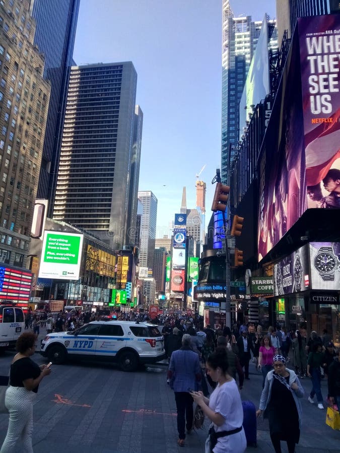 Rush Hour in Times Square Manhattan Editorial Stock Image - Image of ...